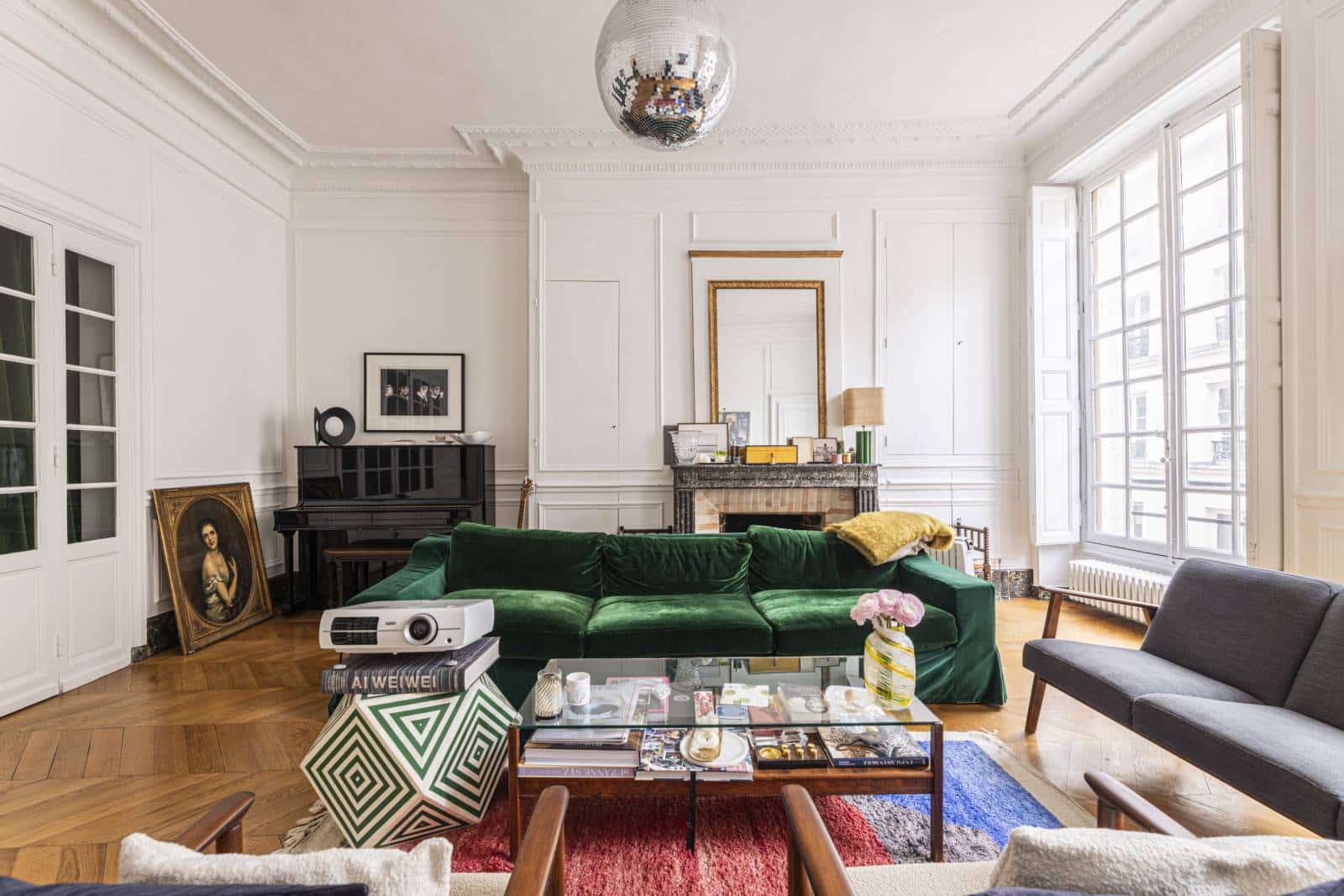 Paris apartment 6th: Rue de Savoie – Odéon Metro