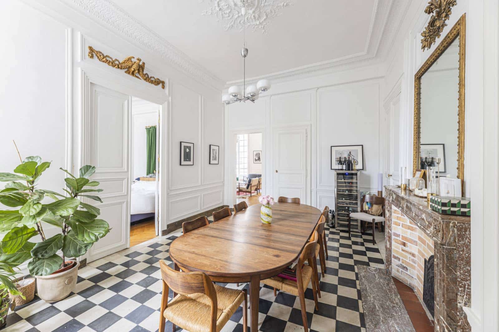 Paris apartment 6th: Rue de Savoie – Odéon Metro