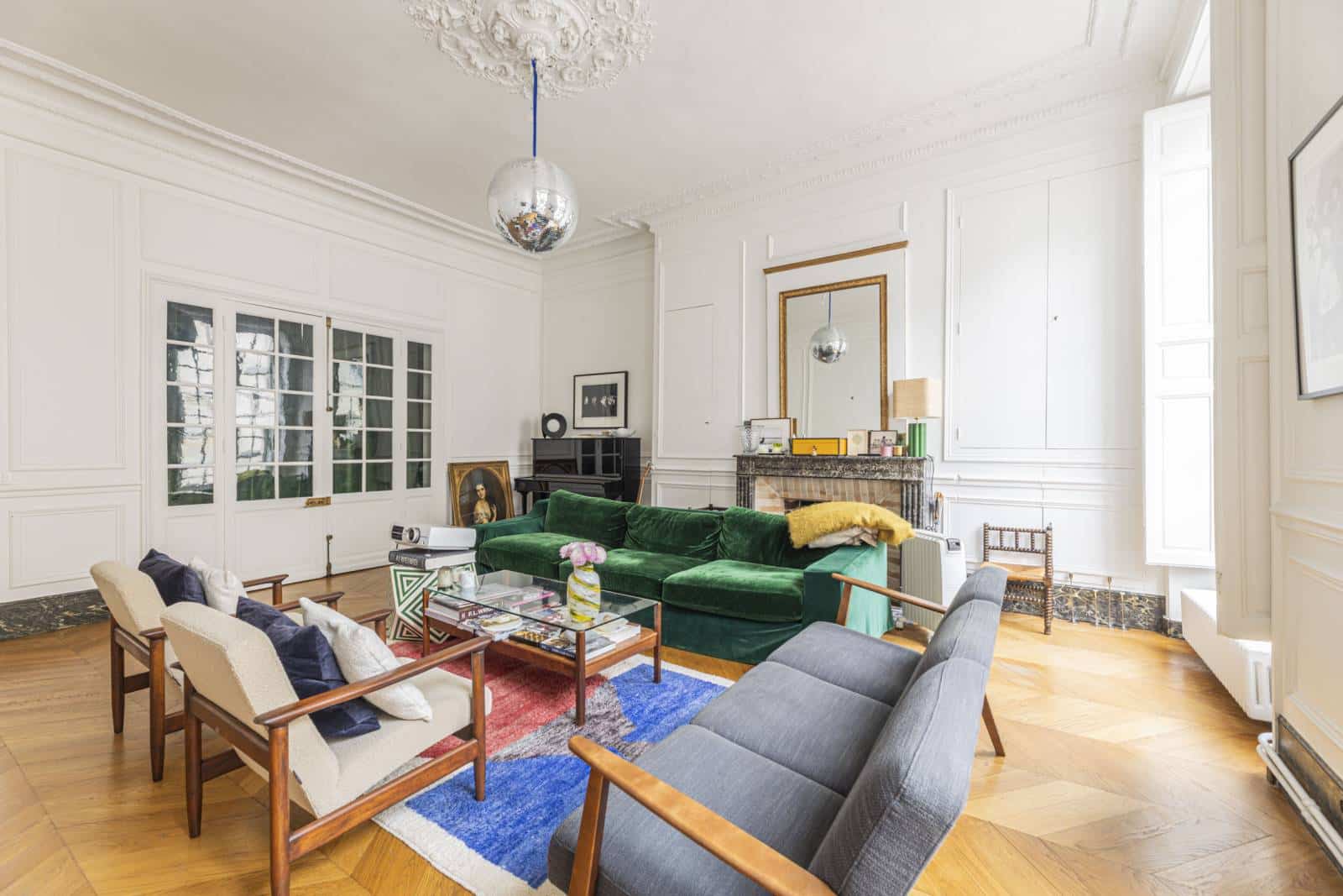 Paris apartment 6th: Rue de Savoie – Odéon Metro